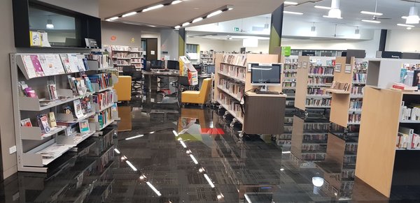 library_203433_02.jpg | Pakenham Gazette