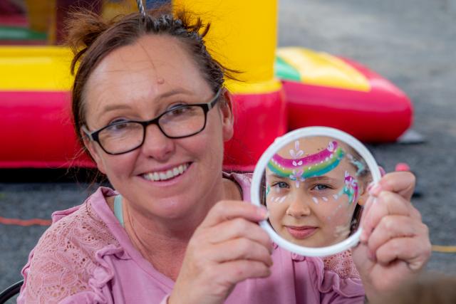 Garfield feels the cold | Pakenham Gazette