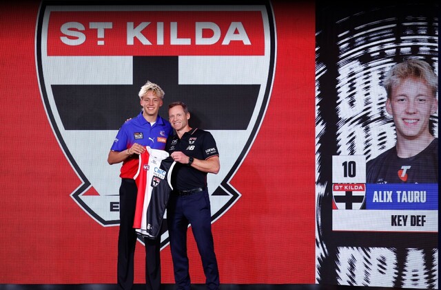 Alix Tauru set for Saints | Pakenham Gazette