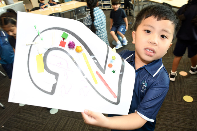 Smiles for first day at Clyde Grammar | Pakenham Gazette