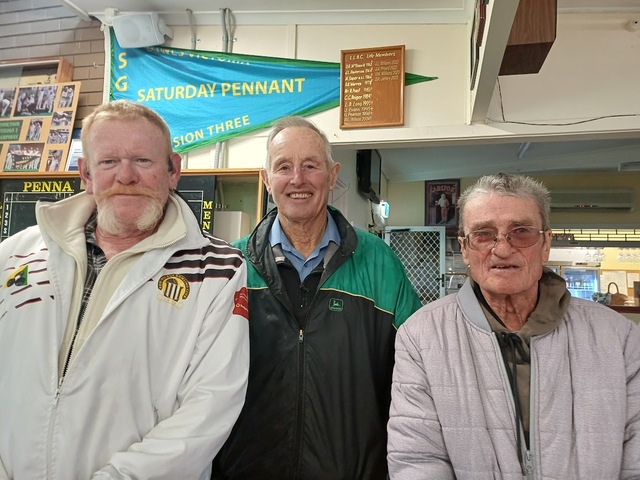 Persistent drizzle can't stop Dady and his team at Lang Lang | Pakenham ...